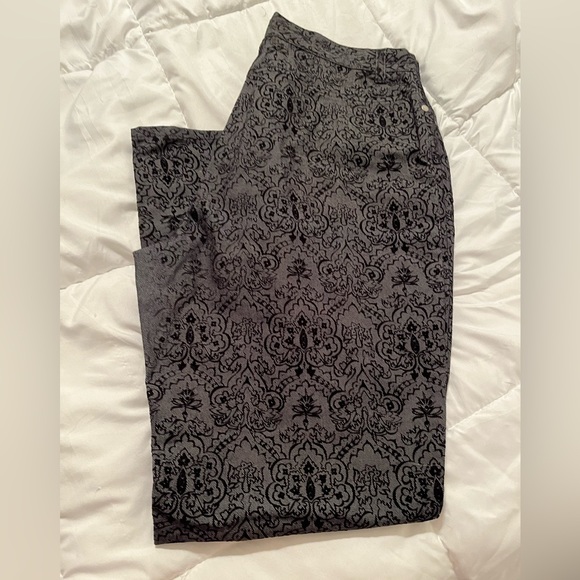 St. John's Bay | Jeans | St John Bay Flock Floral Design Jeans 6 | Poshmark